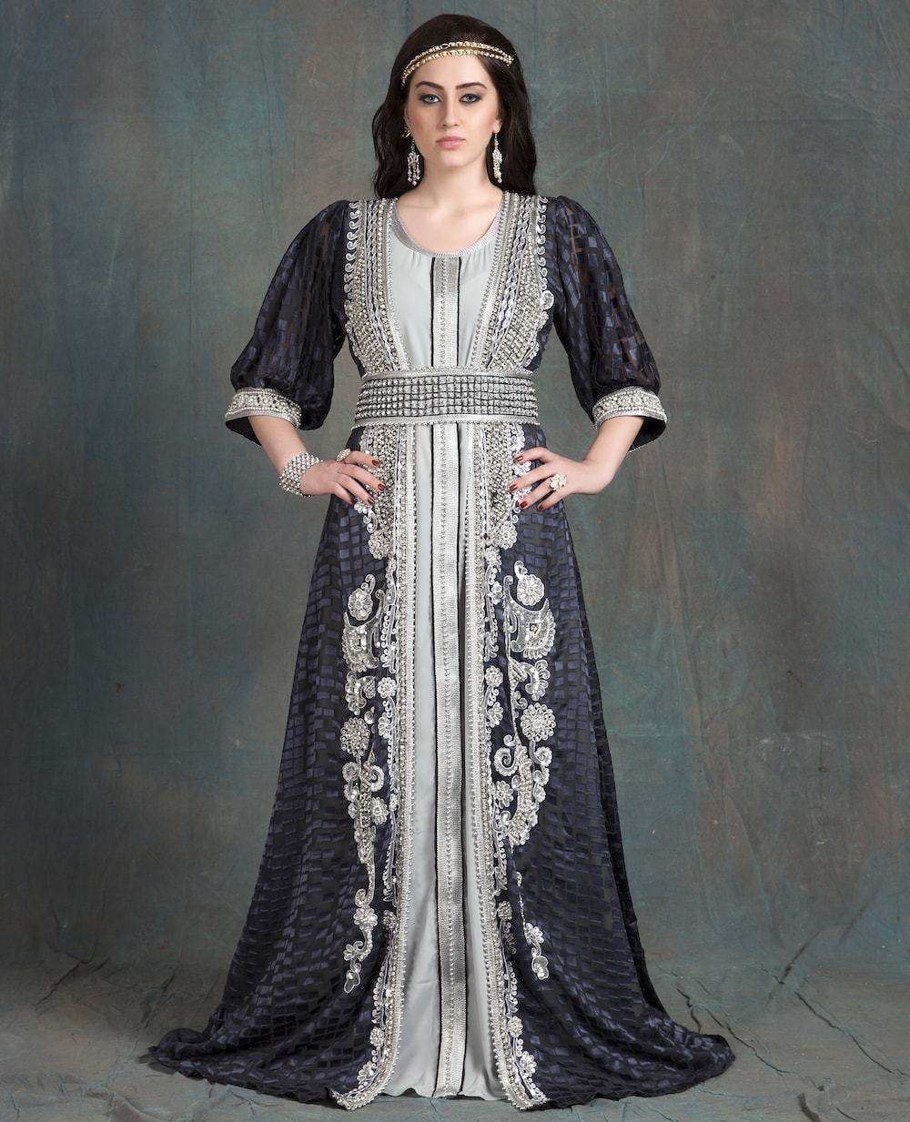 Buy Moroccan Kaftan Dresses Online @ Best Prices | MyBatua.com